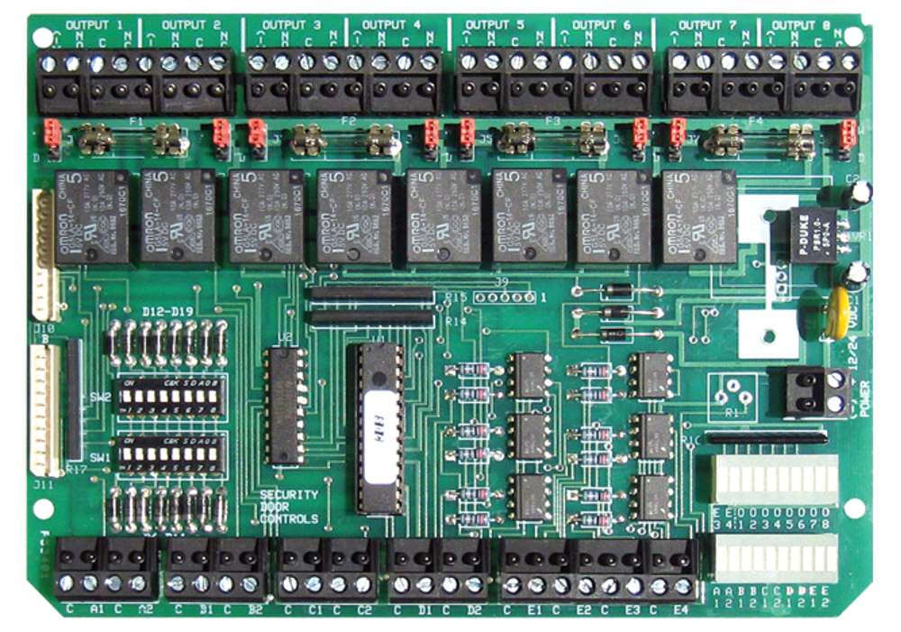 SDC UR4-8 Universal Microprocessor-Based Controller 8 Relay